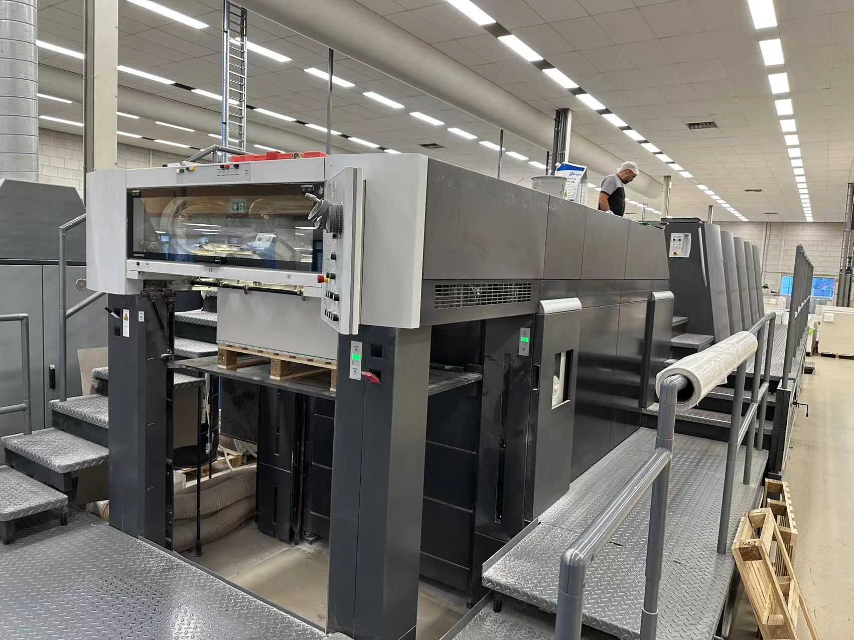 HX18 XL105-4L 2007 - 广州晟亿国际贸易有限公司